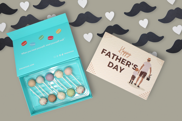 Father's Day Surprise-Me Mac Pop Box - Macarooz